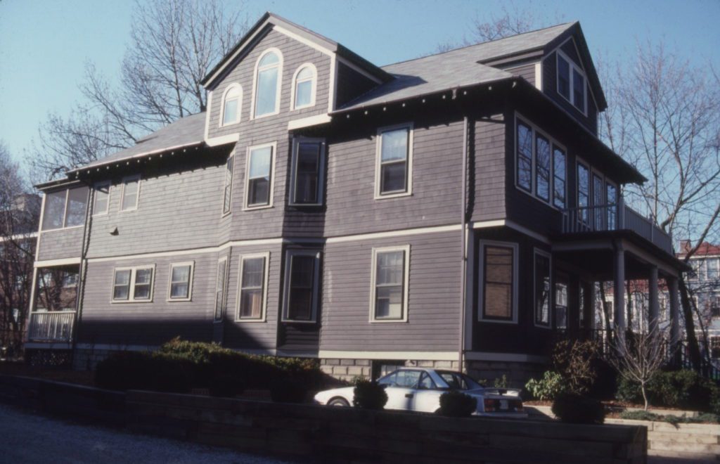 Triple Decker Retrofit - TIMELESS ARCHITECTURE