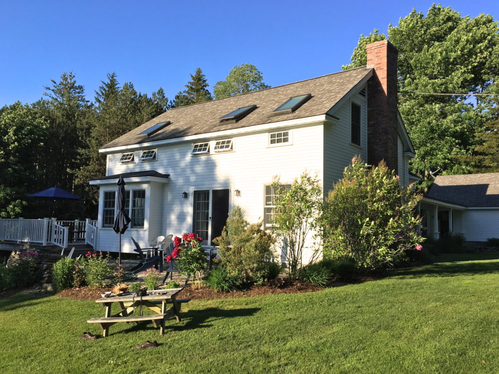 Colonial Farmhouse - TIMELESS ARCHITECTURE